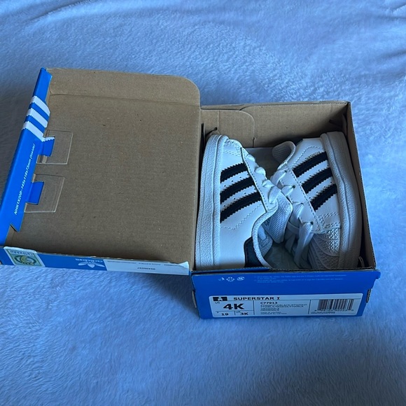 adidas | Shoes | Adidas Unisex Kids Superstar White Low Top Round Toe ...